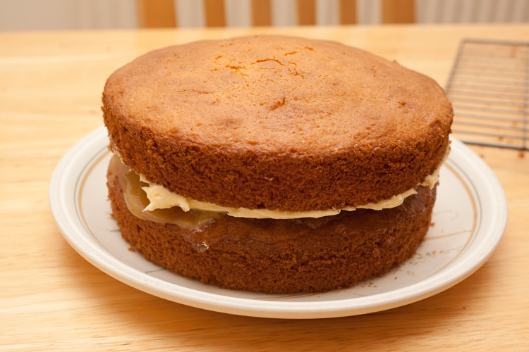 Gold Sandwich Cake | Cake and Cookie Recipes