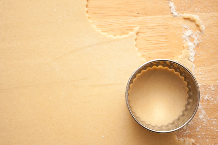 Cutting the pastry | Cake and Cookie Recipes