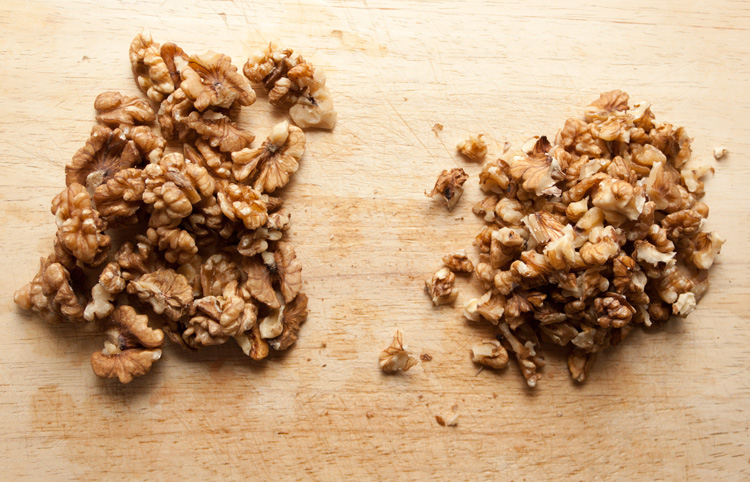 Break the Walnuts | Cake and Cookie Recipes